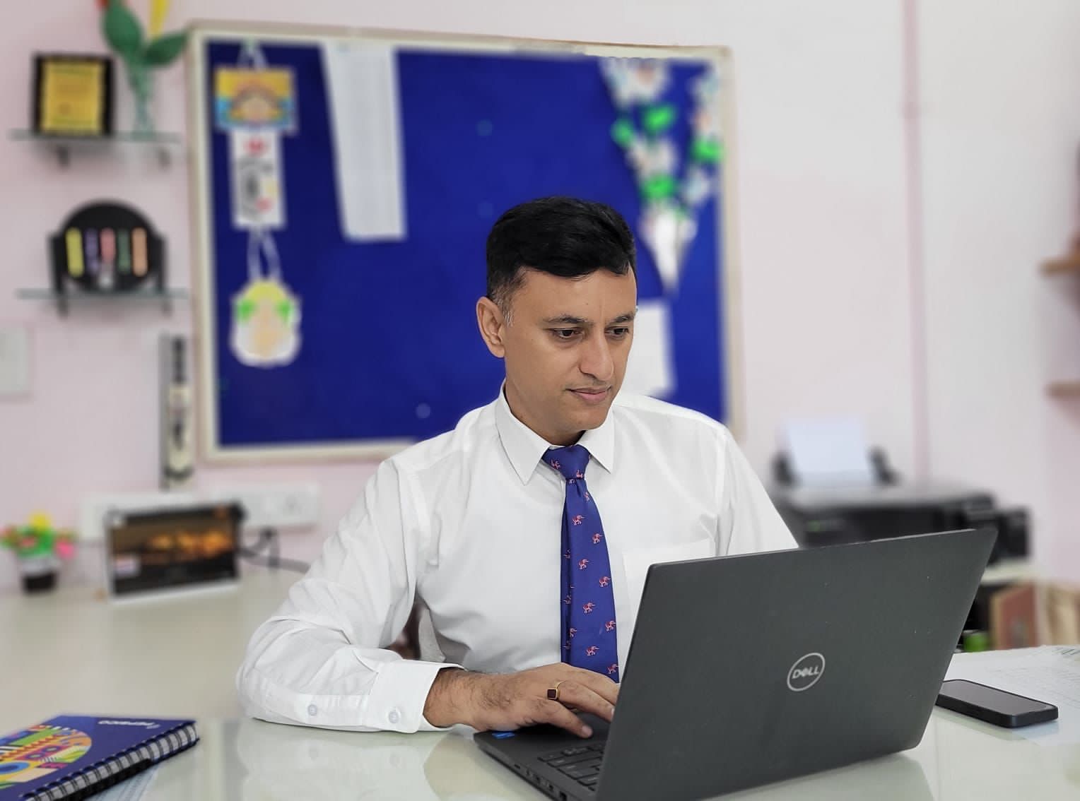 Principal's Desk - Adamas Worldschool