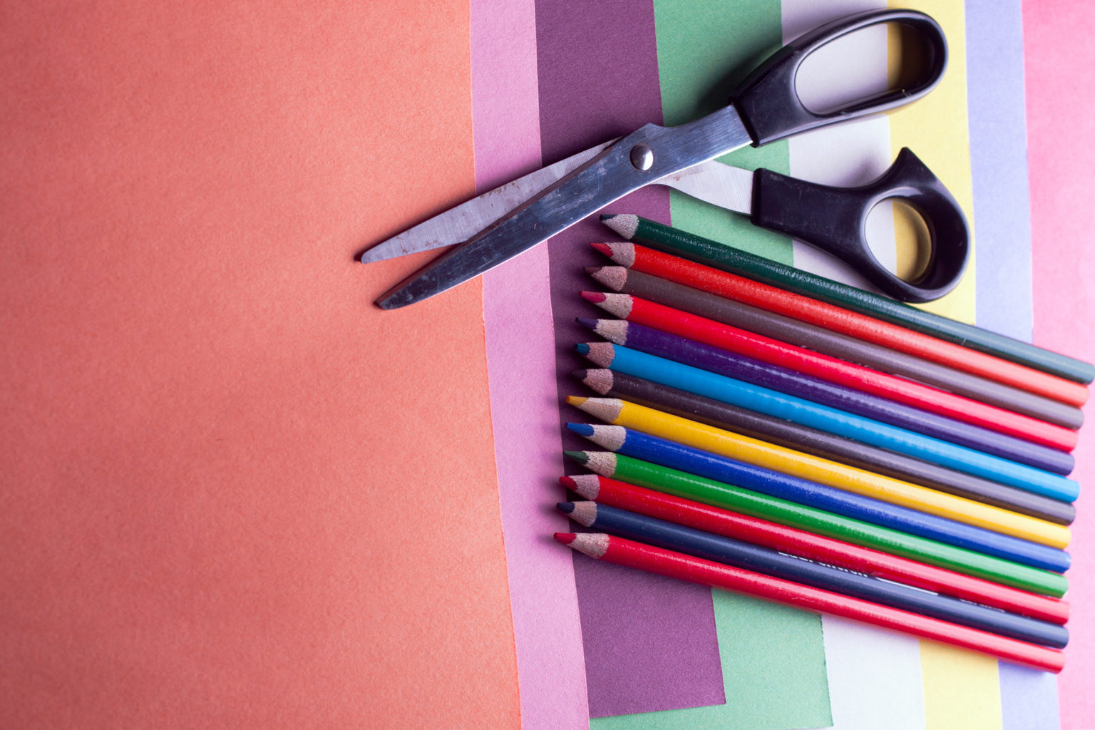10 Craft Projects That Only Need Scissors Glue Paper And Colours 10-craft-projects-that-only-need-scissors-glue-paper-and-colours