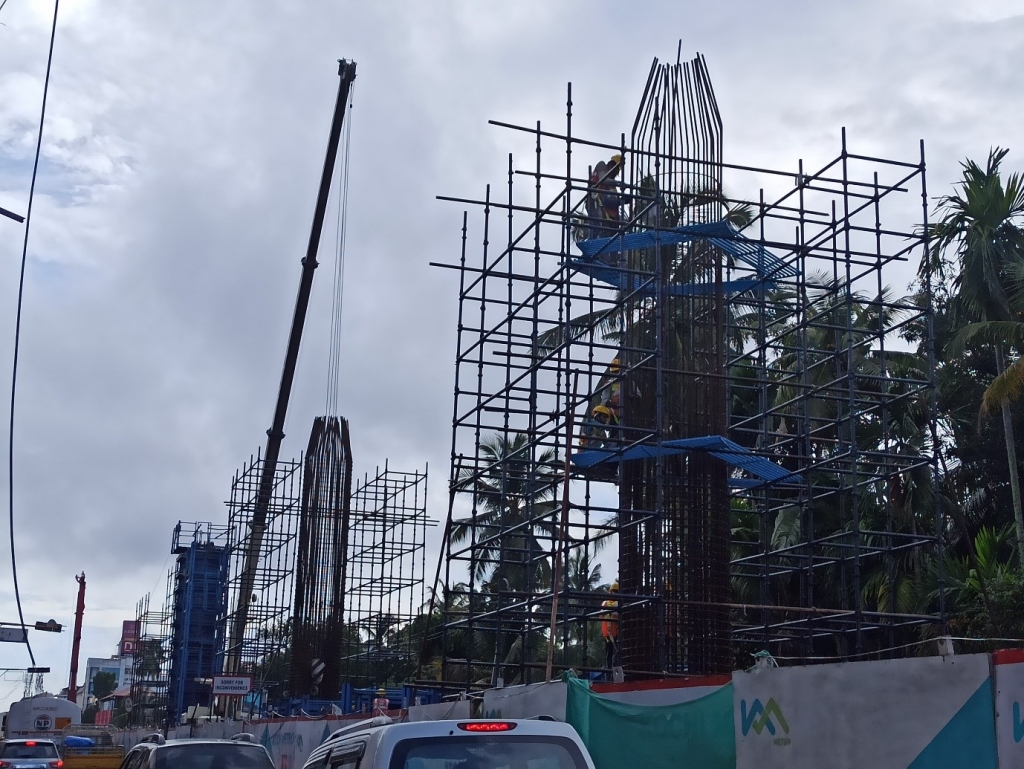 SN Jn pier (P1034 & P1035) Rebar work inprogress- 30-7-2020 - Kochi ...