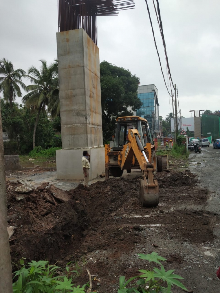 exca - Kochi Metro Rail Ltd.