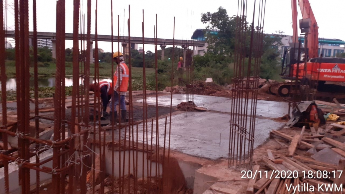 20201120- Vytilla terminal works progressing at 20-11-2020 - Kochi ...