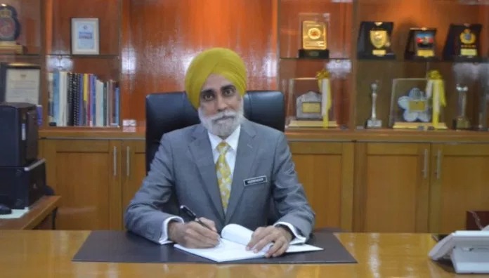 Dr Karminder Dhillon becomes the senior most Sikh in the Malaysian civil service