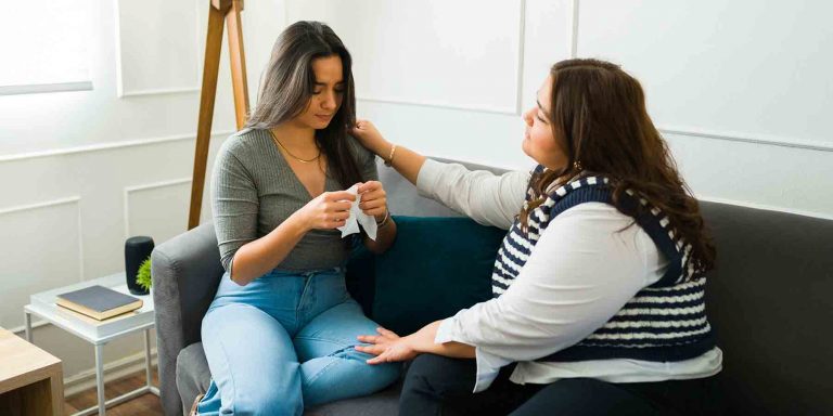 How to Comfort Someone Crying: Dos and Don’ts