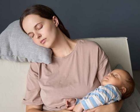 Postpartum Depression: Signs, Support & Mental Health Tips for New Mothers